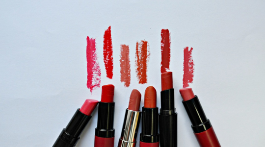 Bio ou naturels, 6 rouges à lèvres au banc d’essai | Bio à la une