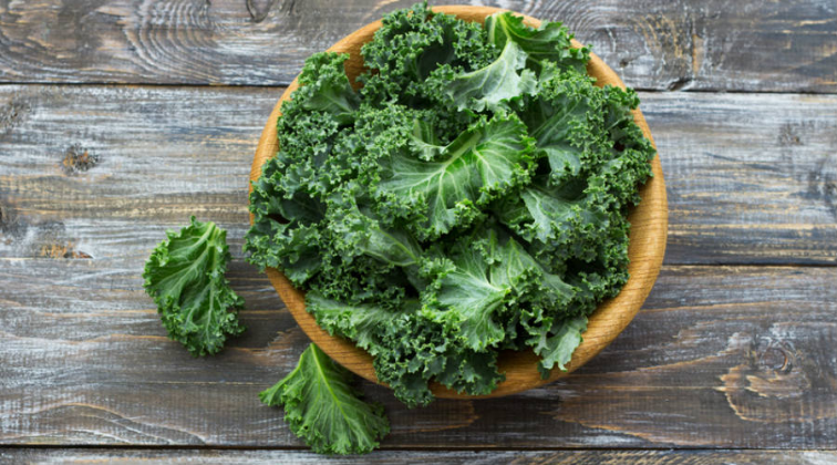 Le chou kale, un légume healthy riche en vitamines… et en pesticides ...