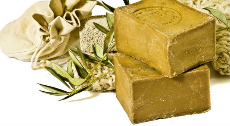 Le savon d'Alep, produit miracle anti-acné ? | Bio à la une